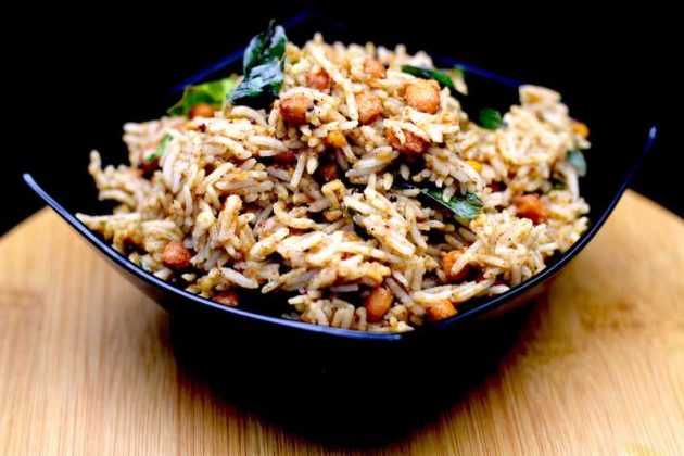 tamarind rice – puliyodharai – imli rice – Yum Curry