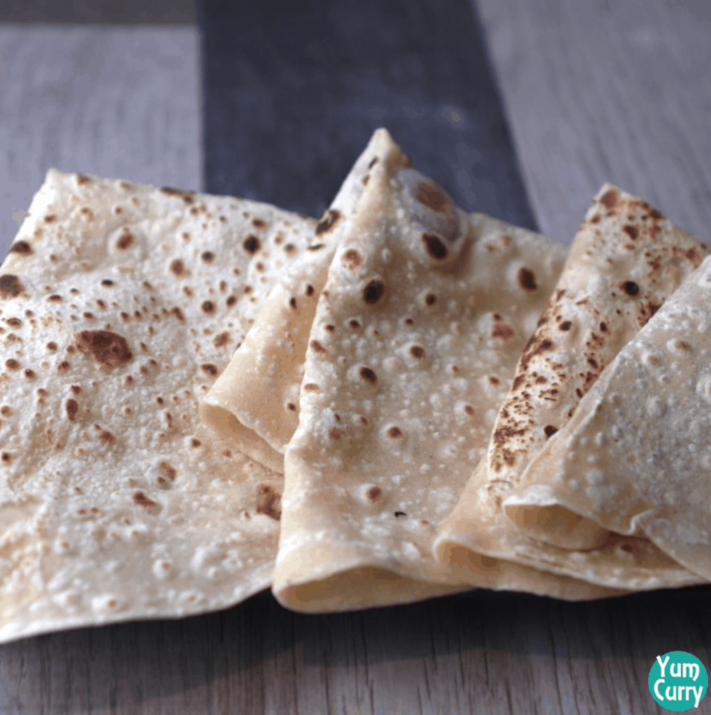 Rumali roti - Roomali roti - Indian flat bread - Yum Curry