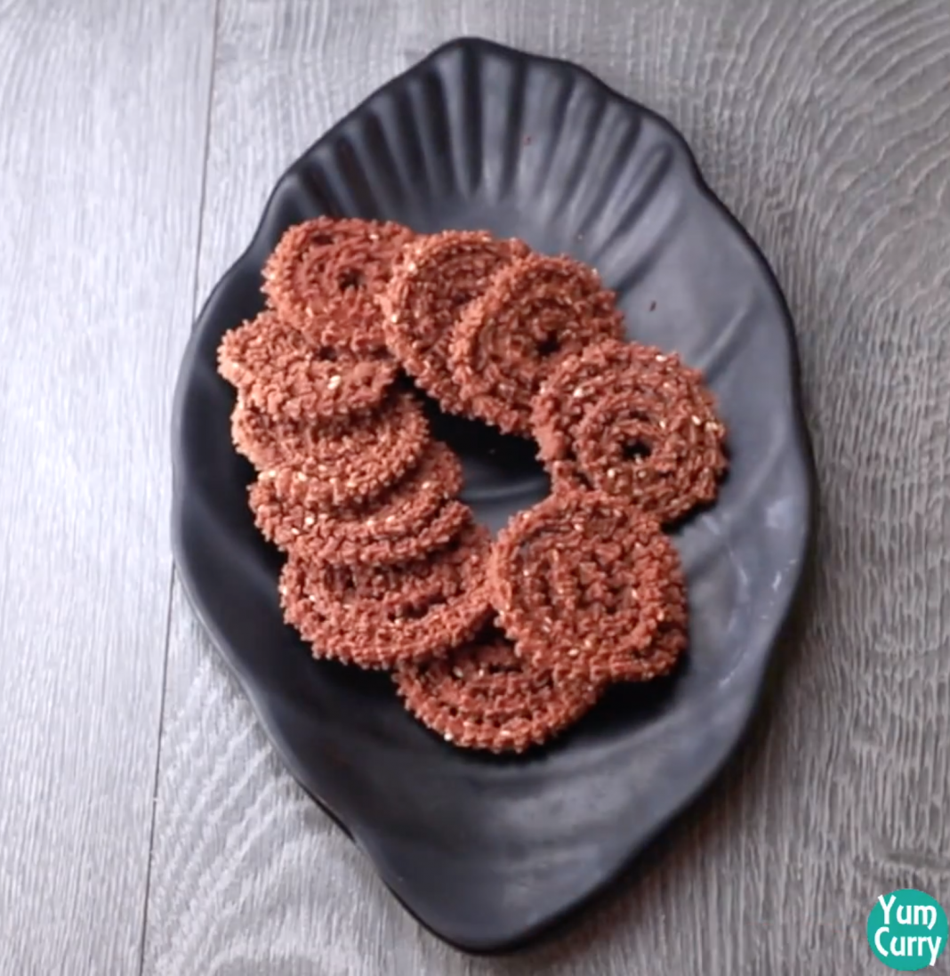 Ragi Murukku - Ragi ring recipe - Yum Curry