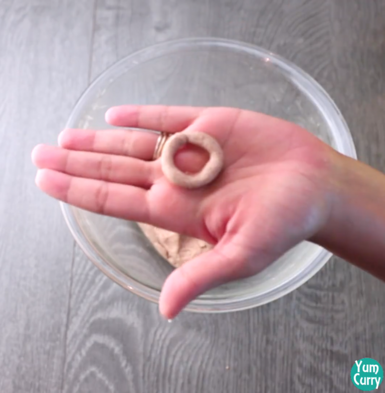 Ragi Murukku - Ragi ring recipe - Yum Curry