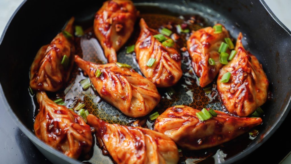 Chilli garlic momos recipe – Yum Curry